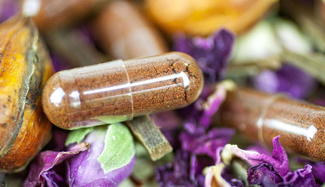 Mood-Supporting Vitamins & Botanicals – Pure Synergy